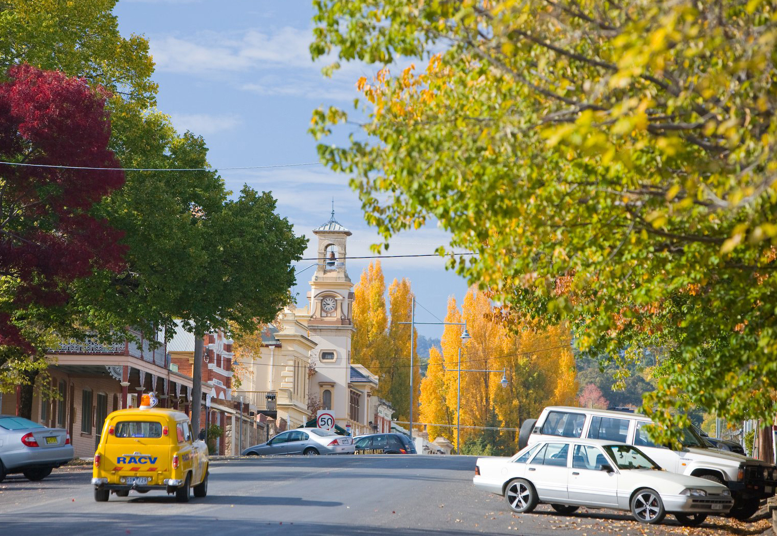 Book tour bus bright | Holiday bus booking bright | Coach hire Bright